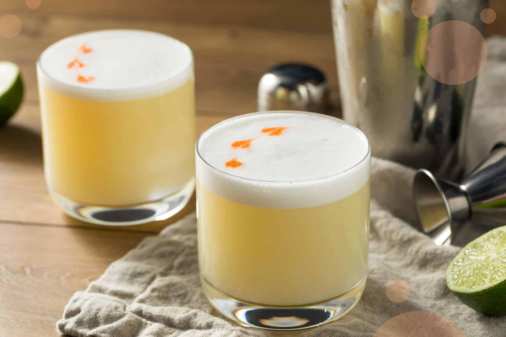 Cocktail Foam: 3 Techniques to Make Foam in Drinks