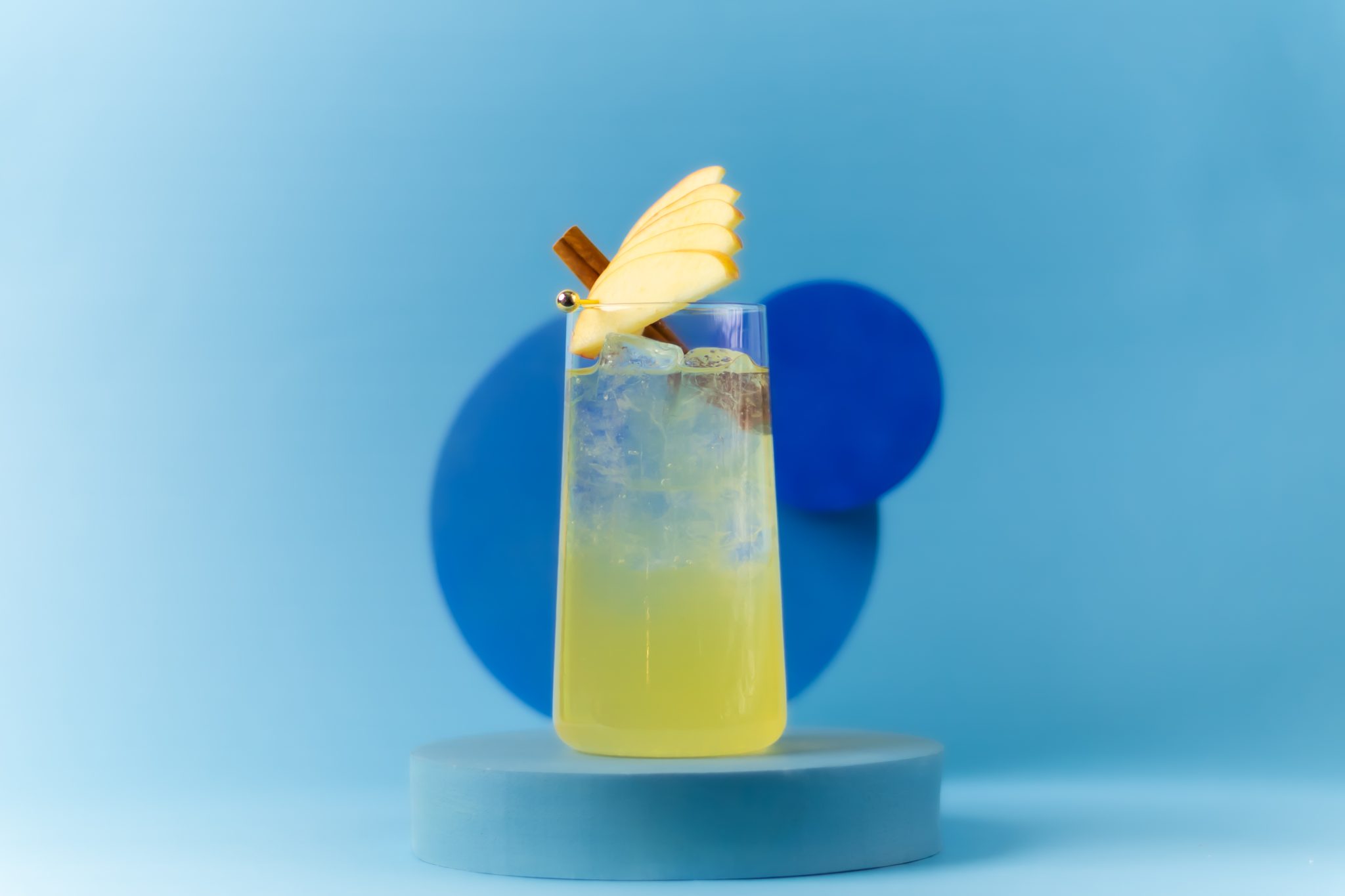 Apple Cider Mule Cocktail Recipe by DrinksWorld