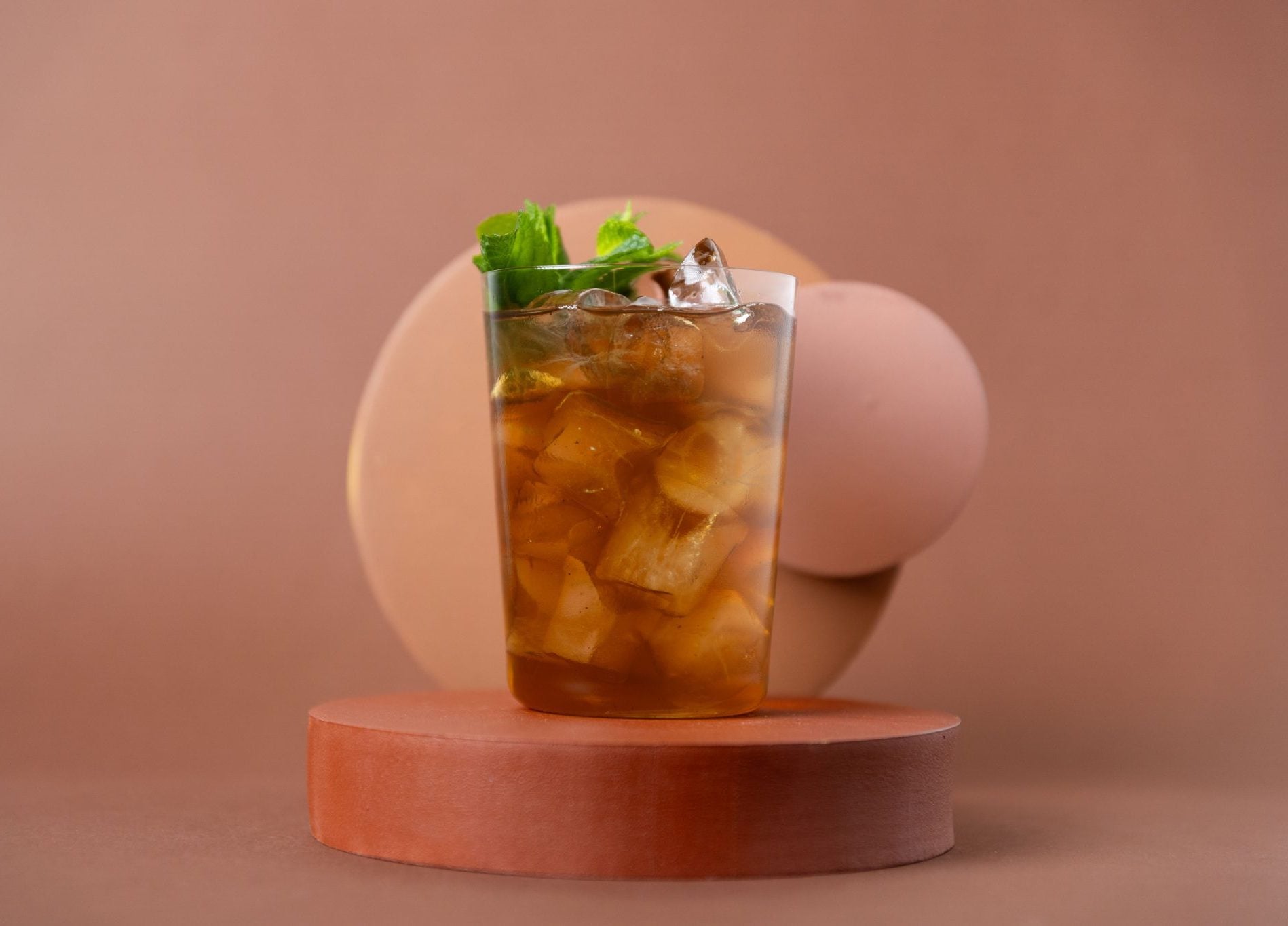 Bourbon Peach Tea Cocktail Recipe by DrinksWorld
