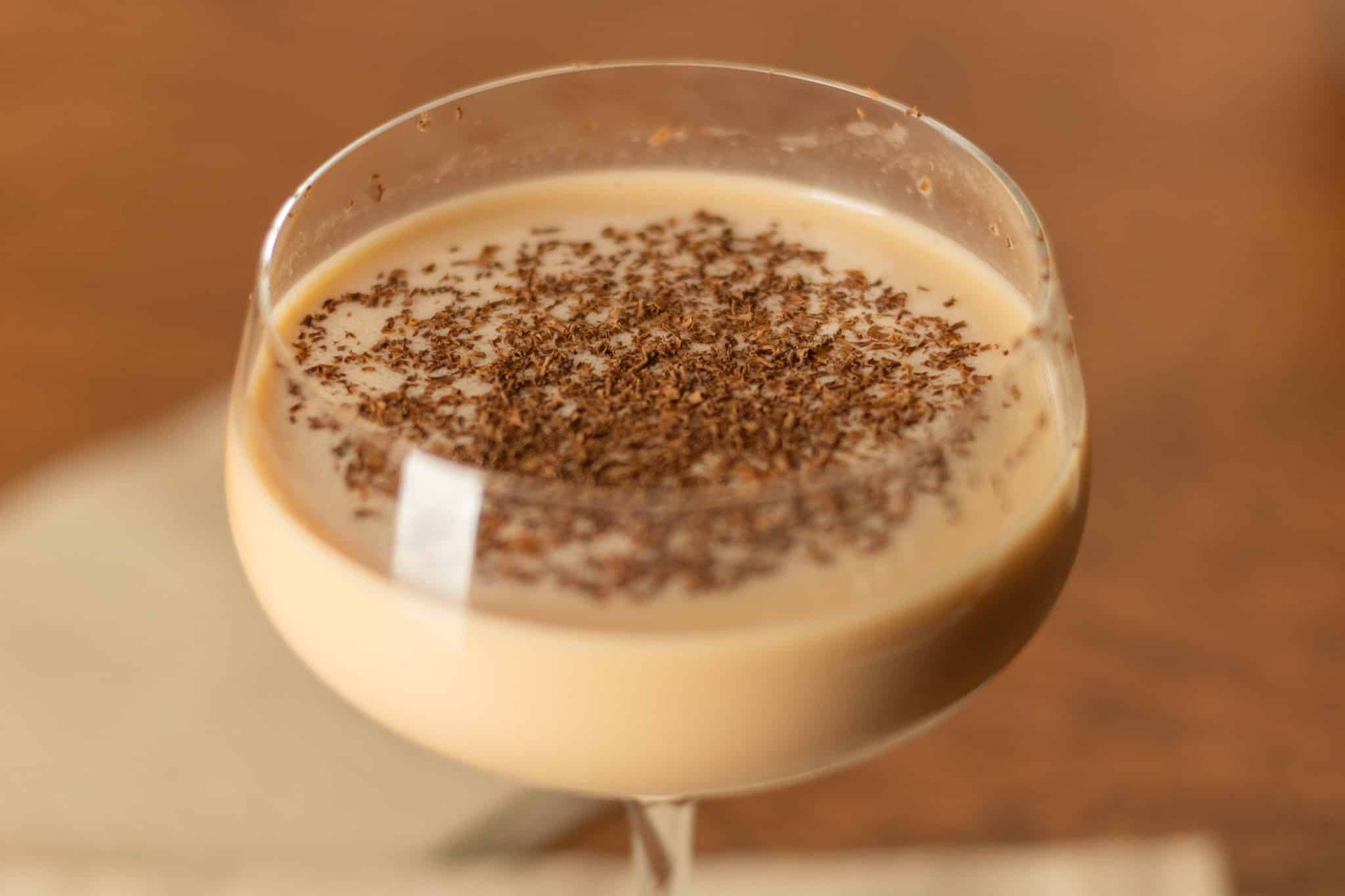 Chocolate Cocktails with Easy Recipes (Hot and Cold)