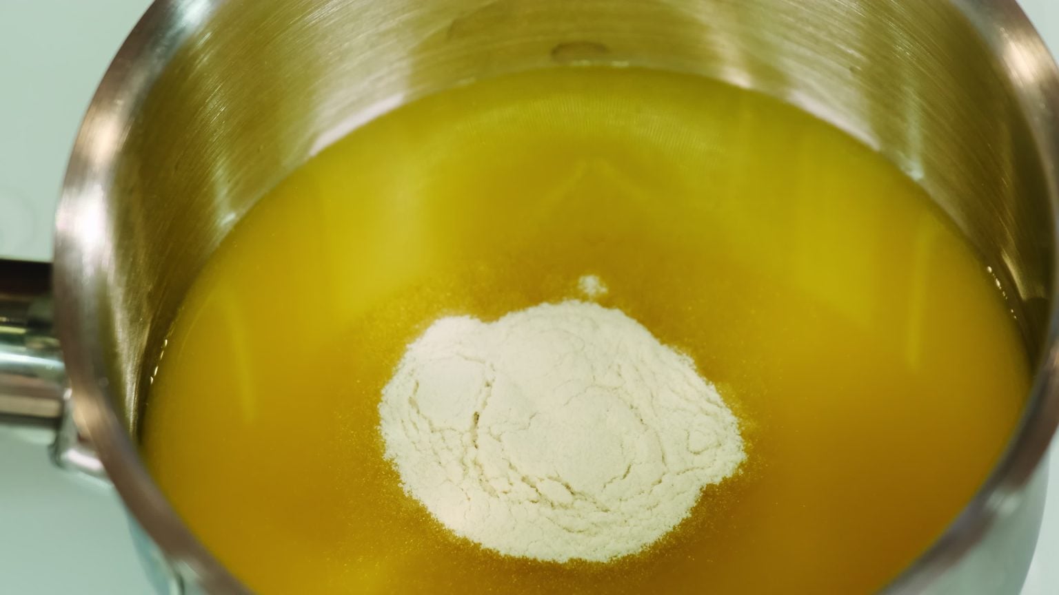 How to Clarify Cocktails - Guide to Crystal-Clear Drinks