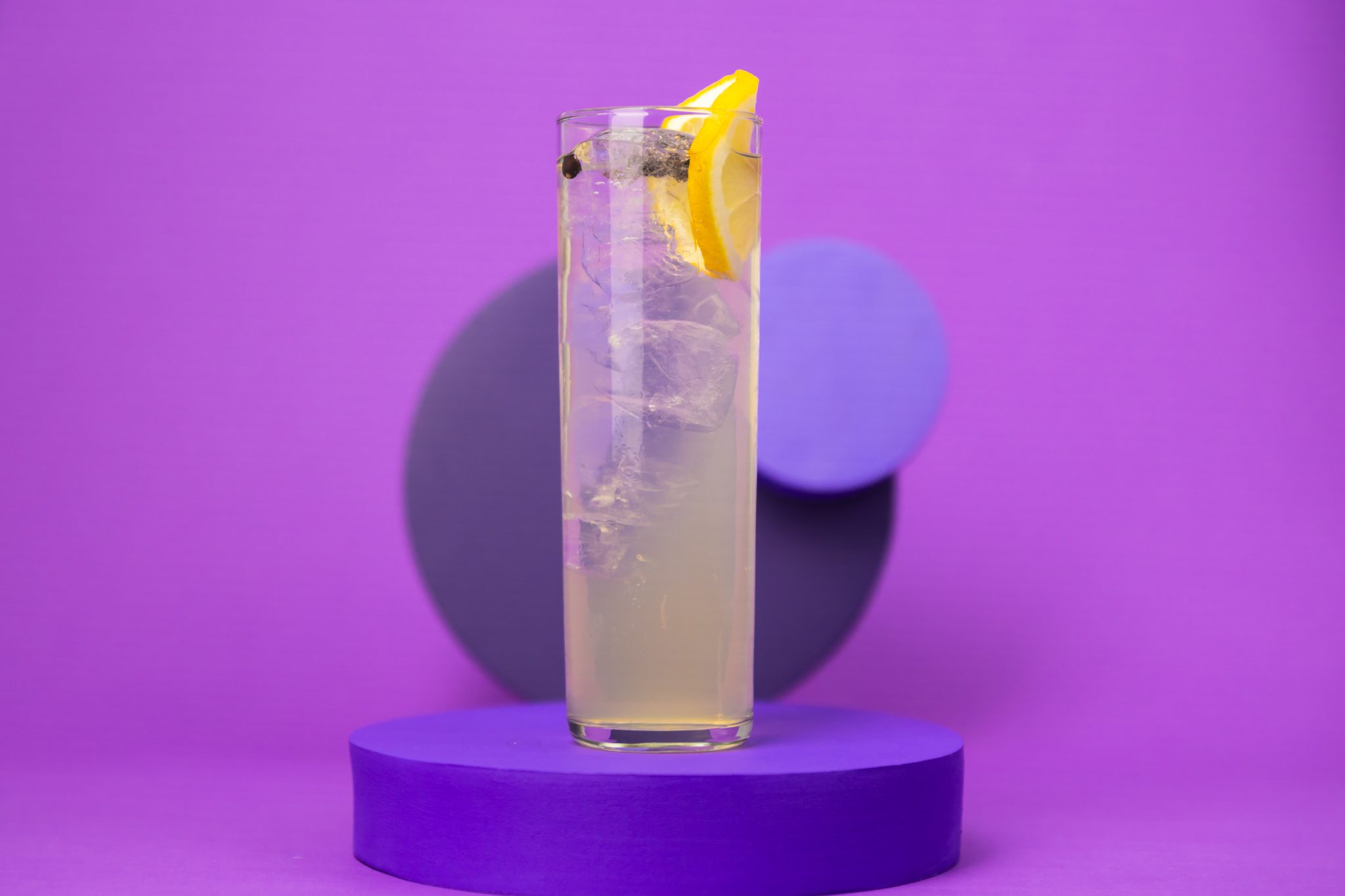 Genever Collins Cocktail Recipe by DrinksWorld