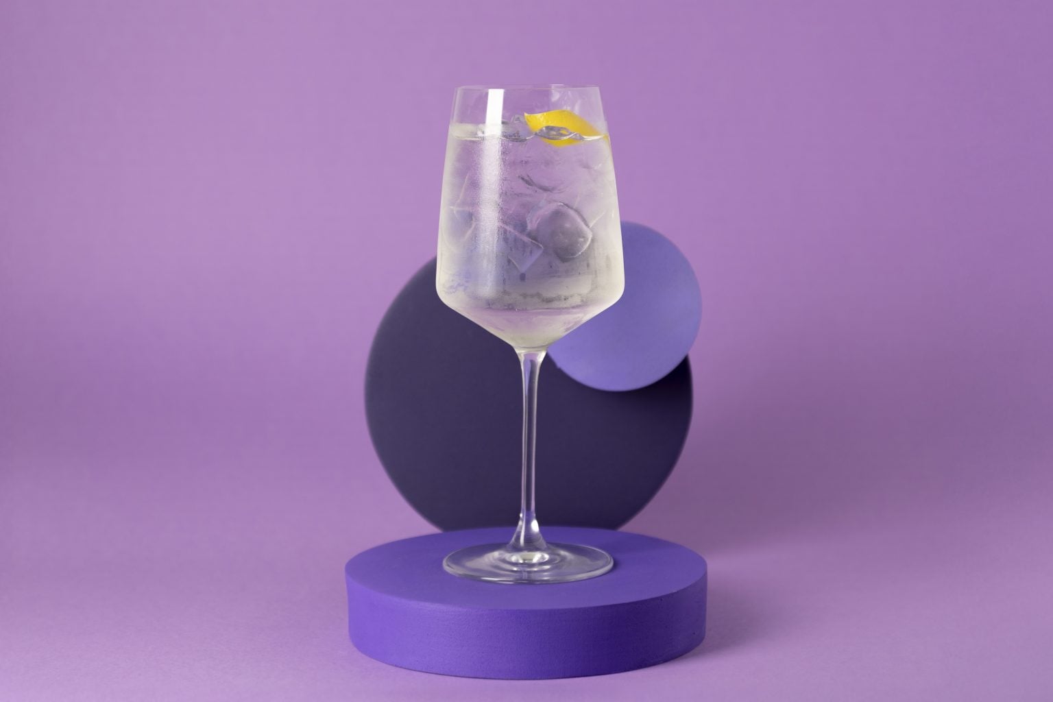 Gin Spritz Cocktail Recipe by DrinksWorld