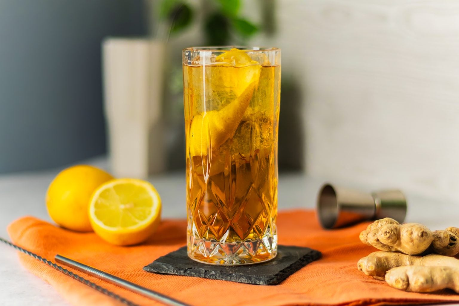 Horse's Neck Cocktail Recipe by DrinksWorld