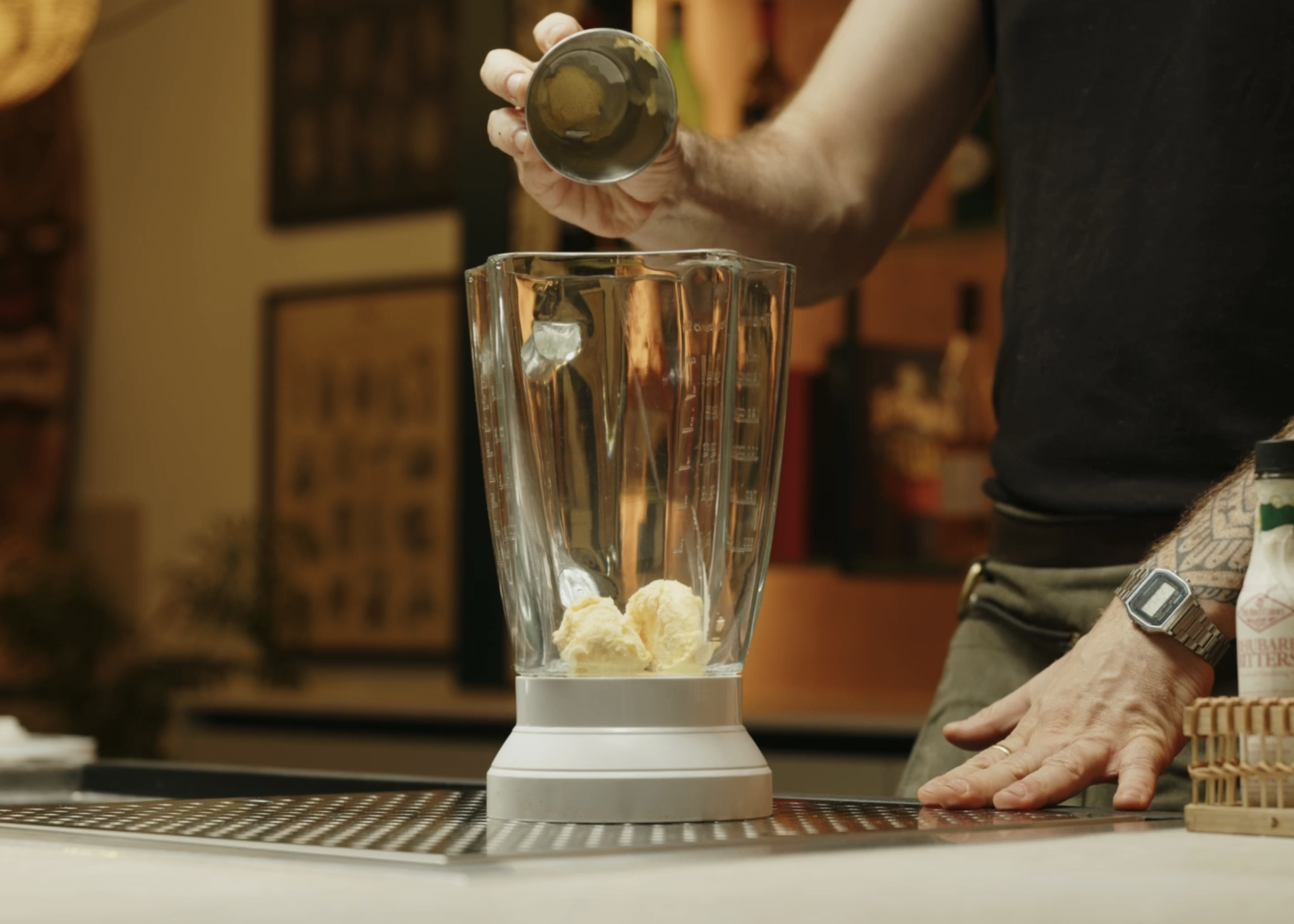 Hummer Cocktail Recipe by DrinksWorld