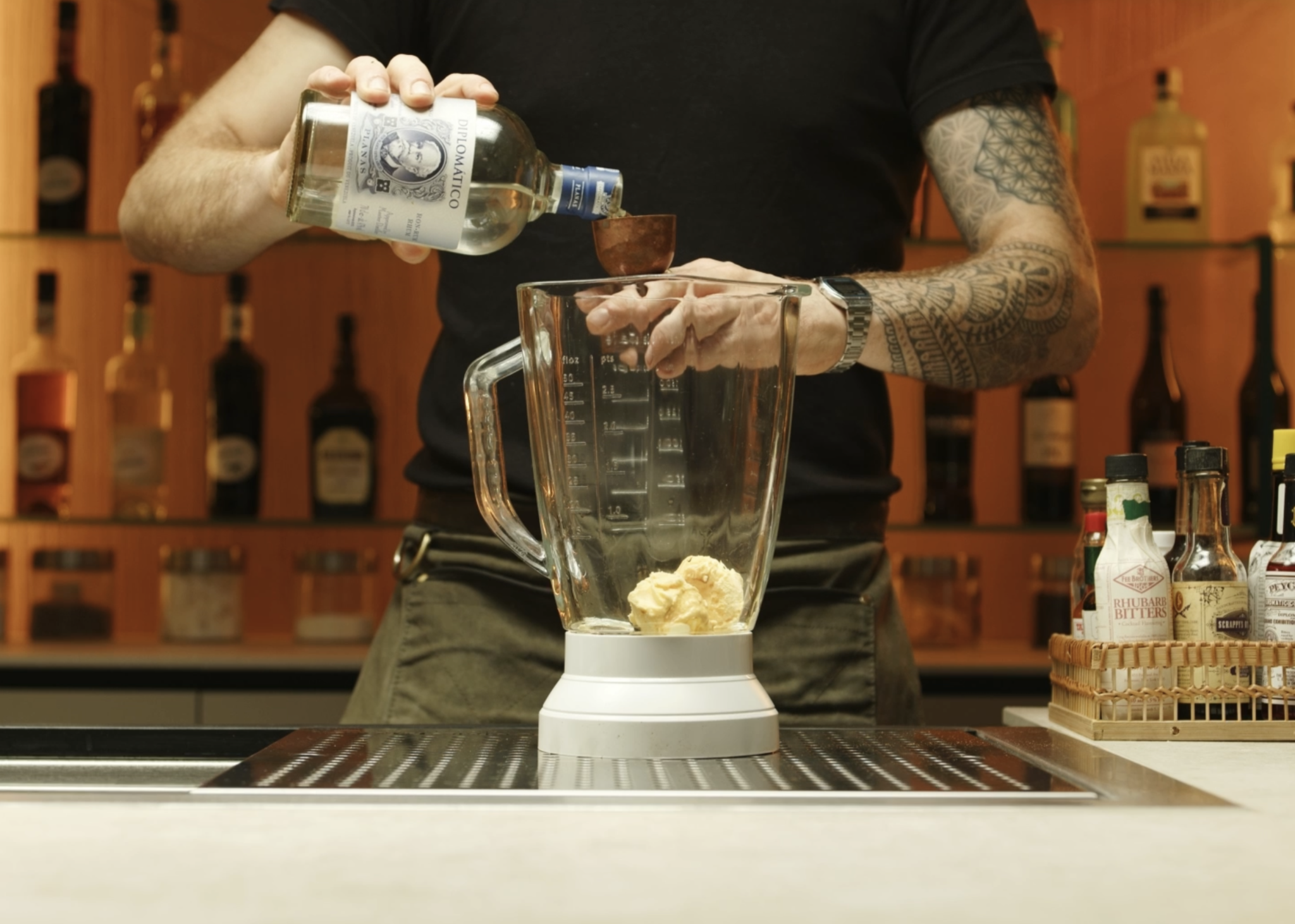 Hummer Cocktail Recipe by DrinksWorld