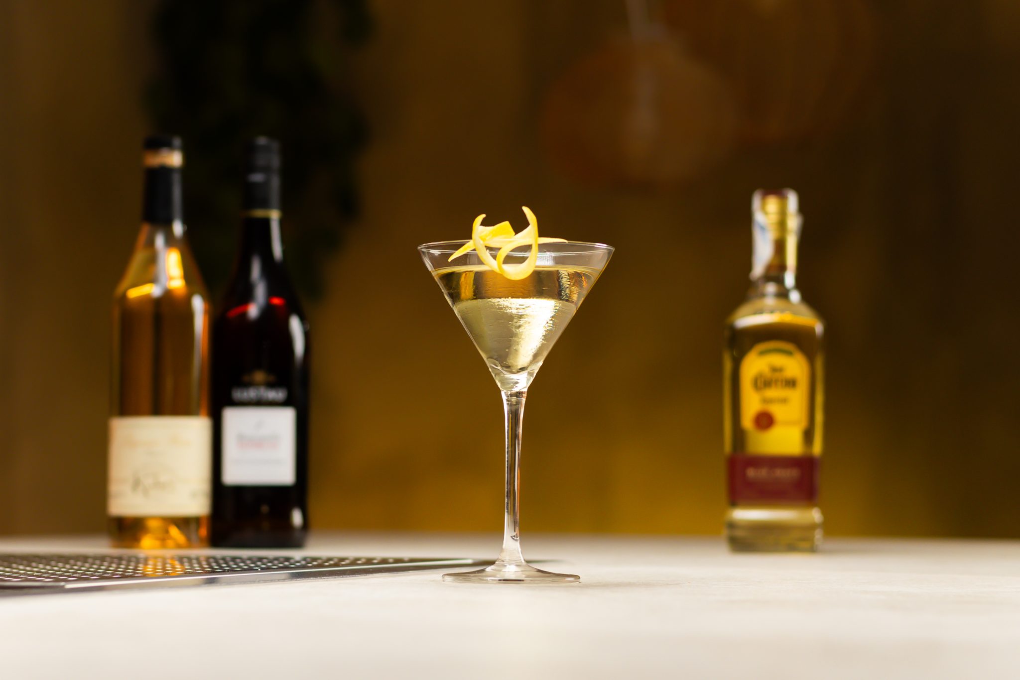 La Perla Cocktail Recipe by DrinksWorld