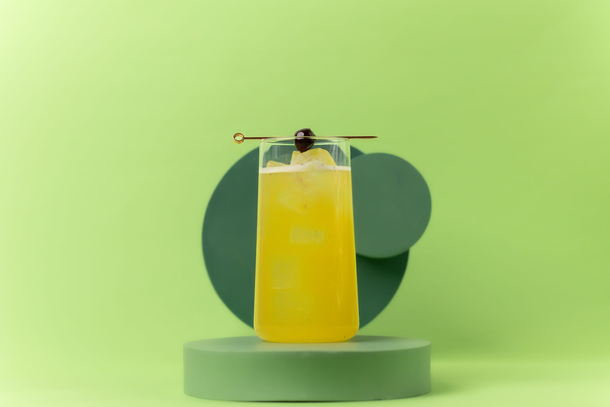 Rum Punch Cocktail Recipe by DrinksWorld