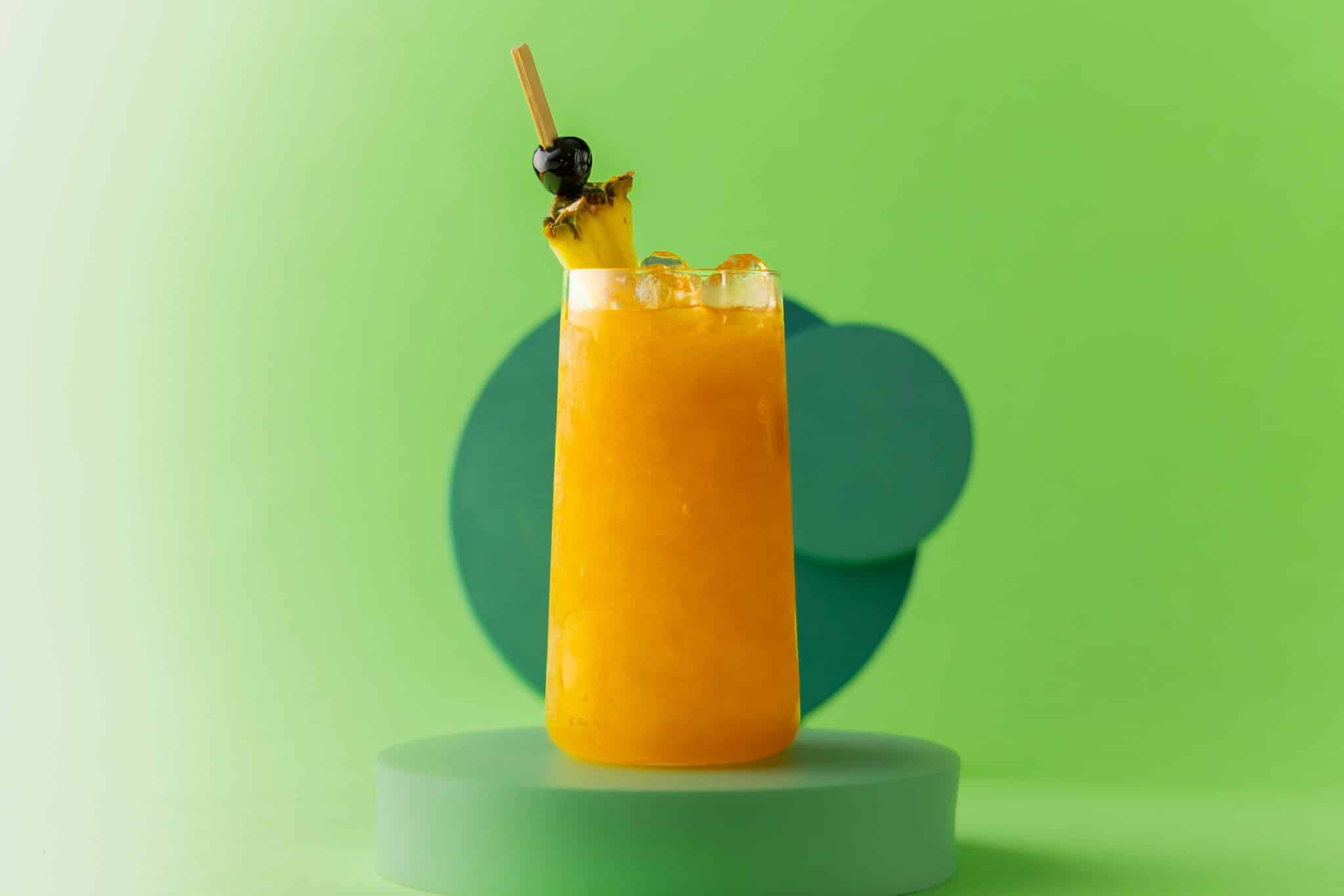 Rum Swizzle Cocktail Recipe by DrinksWorld