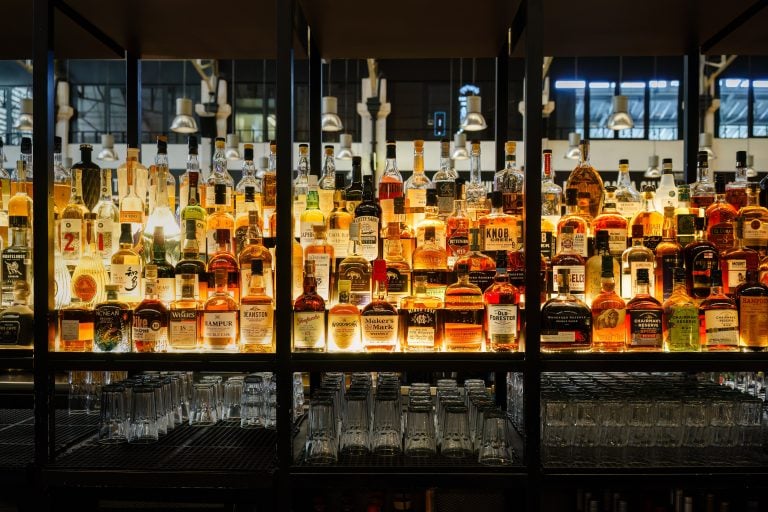 15 Different Types of Bars