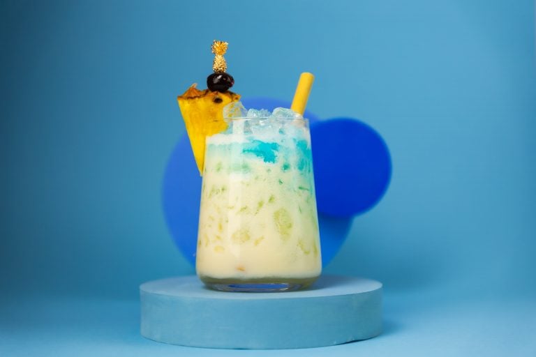 Swimming Pool Cocktail Recipe by DrinksWorld