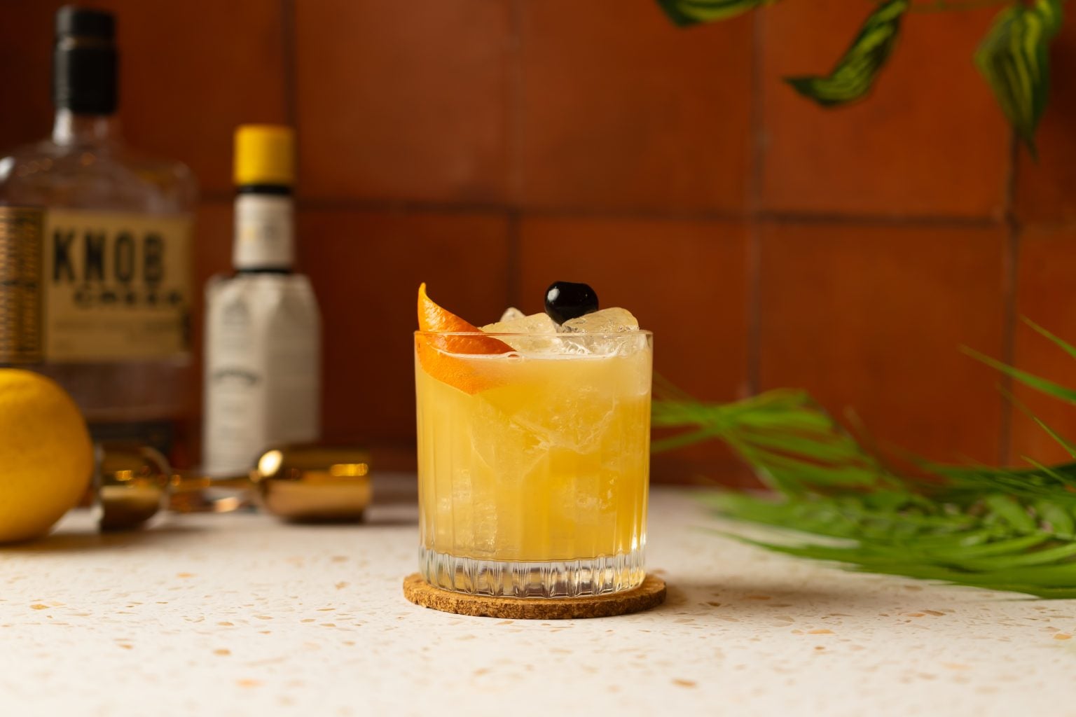 Saline Solution for Cocktails – How to Make and Use it