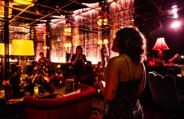 NYC Bars Not to Miss—According to Locals - DrinksWorld