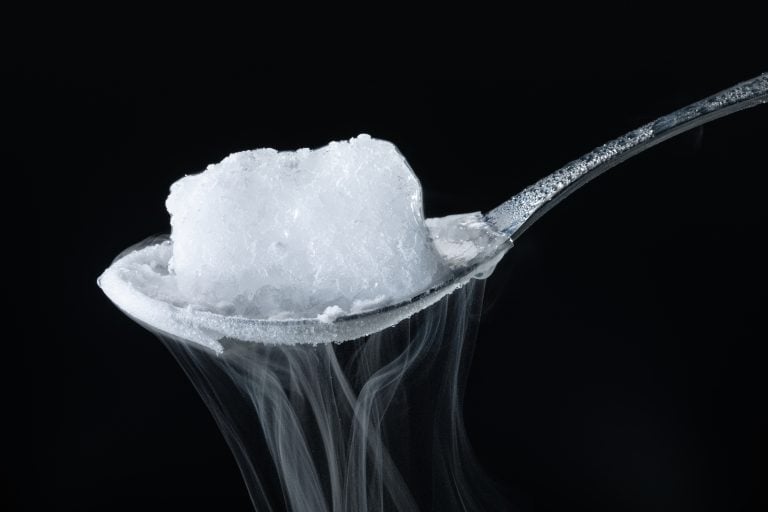How to Handle Dry Ice in Cocktails: Safety, Style, and Smoke!